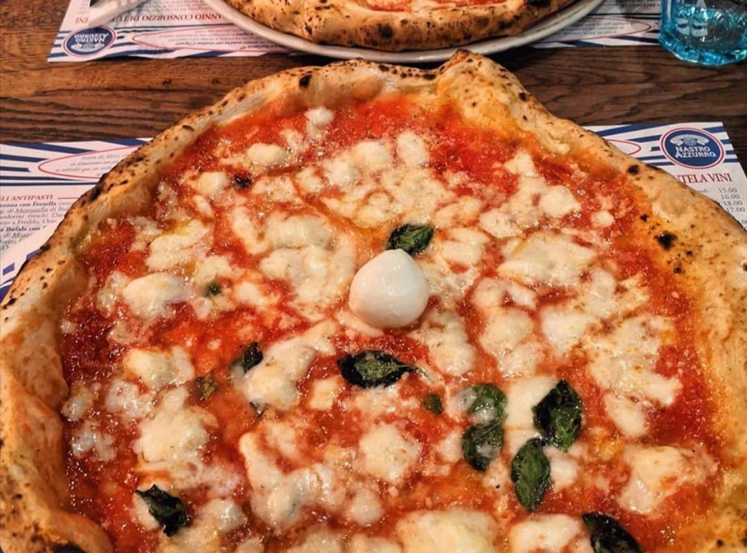 Sorbillo, Menu, Phone & Reviews, Via dei Tribunali, 32, 80138 Napoli NA ...