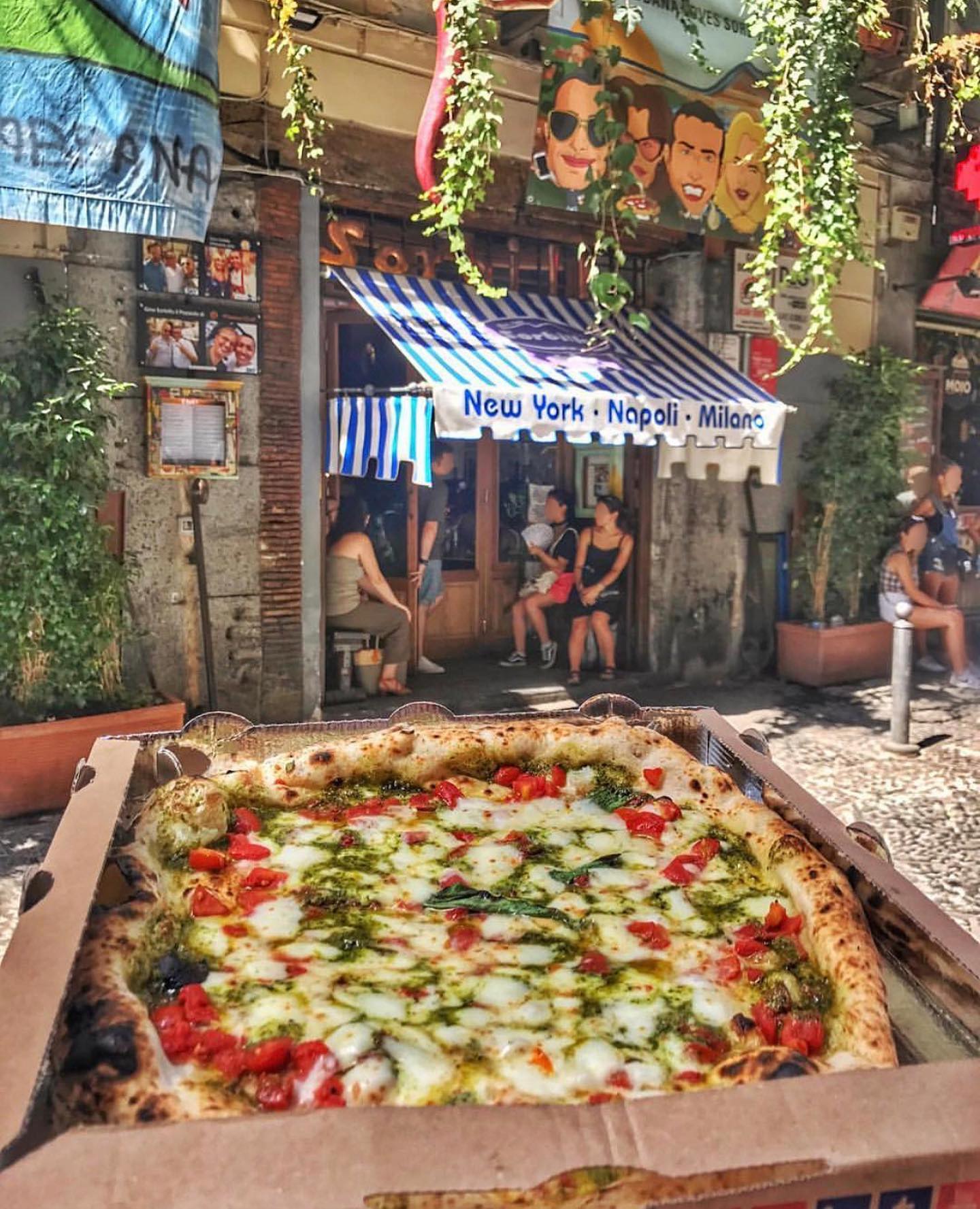 Sorbillo, Menu, Phone & Reviews, Via dei Tribunali, 32, 80138 Napoli NA ...